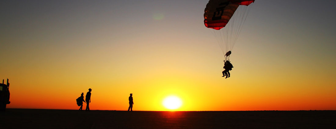 Skydive Dubai Desert Dropzone - Aantourism